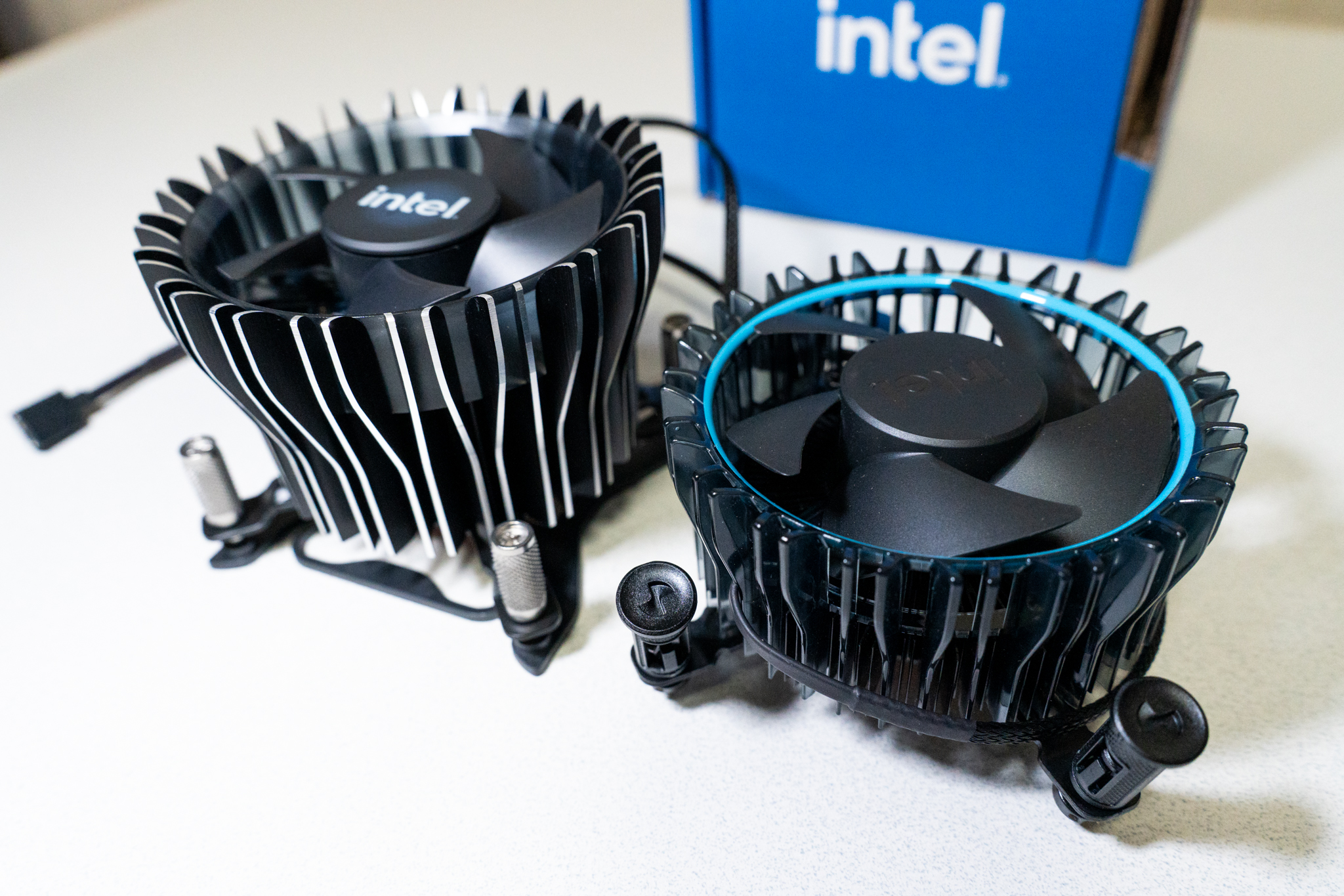 【見た目は最高】Laminar RH1はゲーミングPCで使える？Intel純正クーラーをレビュー